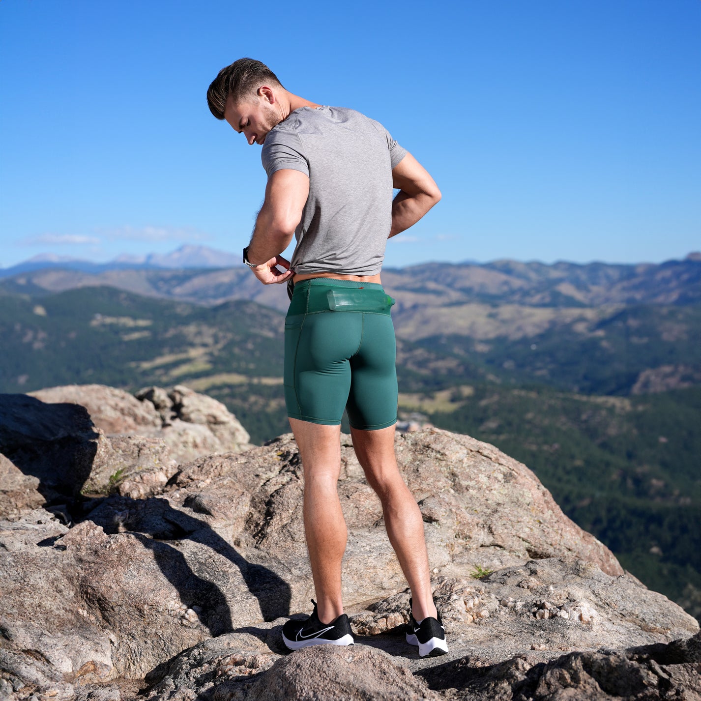 Men's Seamless Running Compression Shorts | FlipBelt.com